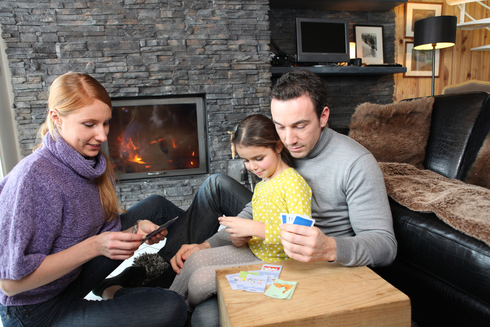 Spela kort och koppla av på semestern - Spela Patiens och Kortspel